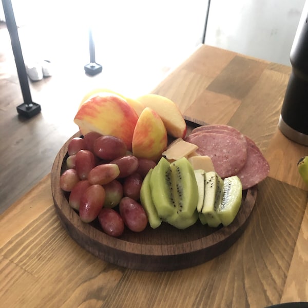 Round Wood Tray / Black Walnut / Shallow Circle Catchall + Valet Tray ...