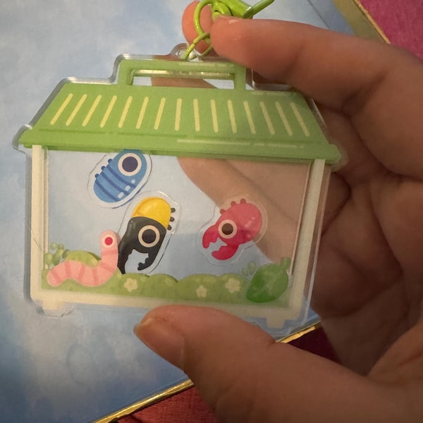 Bug Keeper 3.5 Inch Shaker Acrylic Charm Critter Keeper Keychain Nature ...