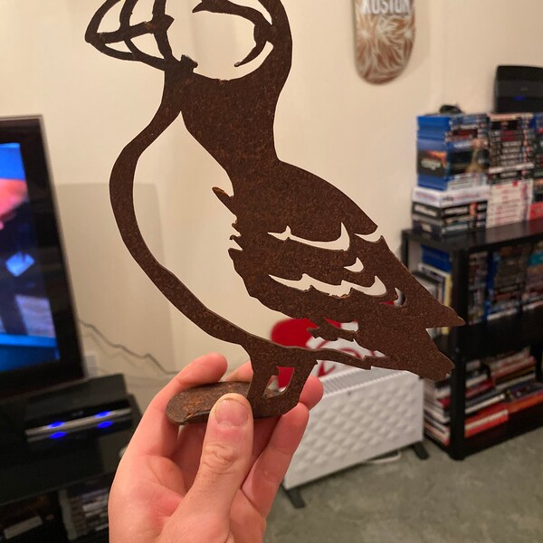 Rusty Metal Puffin Sculpture / Seabird Gift / Puffin Bird Post Topper ...