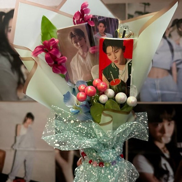 Photocard Bouquet-bts-v-taehyung - Etsy