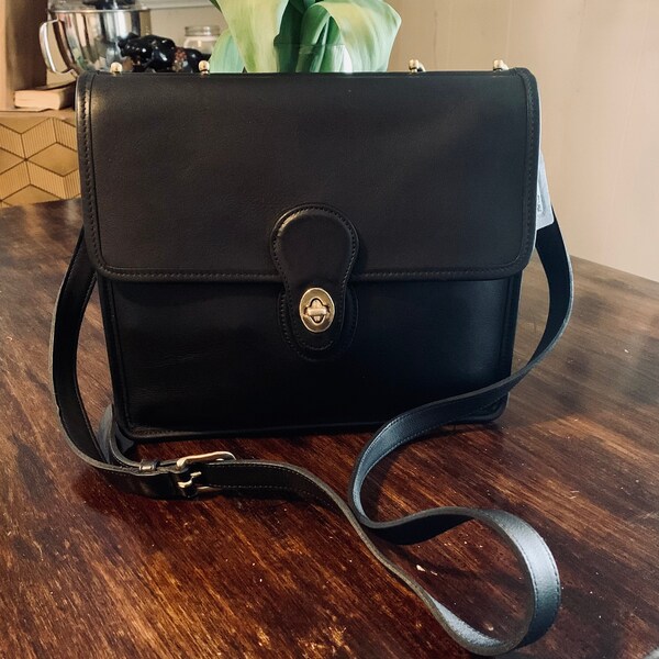 Vintage Coach Black Leather Slim Buckle Crossbody Hippie Flap Bag Style ...