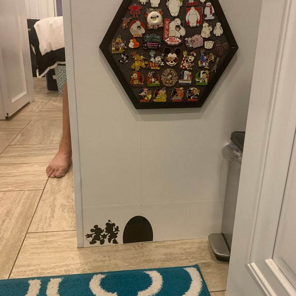 Mickey and Minnie Mouse Hole - Etsy