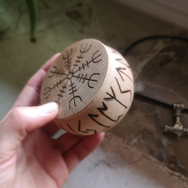 Hand Turned Alder Box of 24 Wood Runes Round Small Viking Runes Rune ...