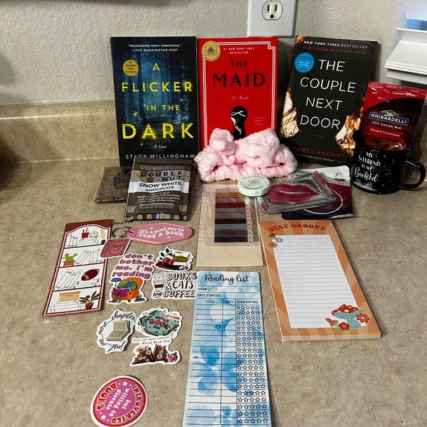 Mega Book Lovers Box - Etsy