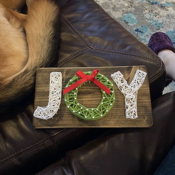 DIY Joy Wreath String Art Kit - Etsy