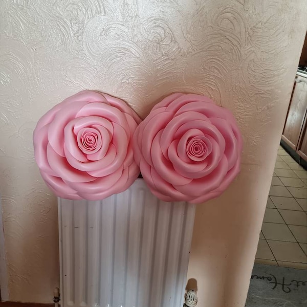 Giant Daisy 80cm to 1m Diameter one Handmade of Isolon Foam, Freestanding Flower or Wall Decor ...