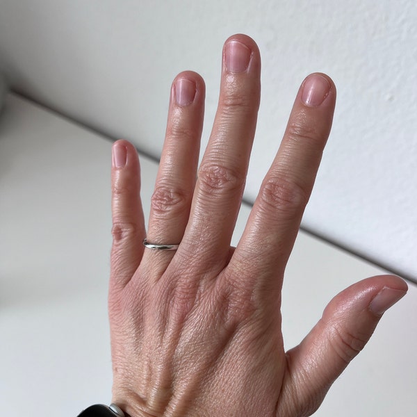 Round Platinum Wedding Band - Round Comfort Band - Women's Platinum ...