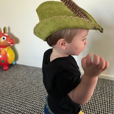 Red Suede Prince / Robin Hood / Squire Child's Hat - Etsy