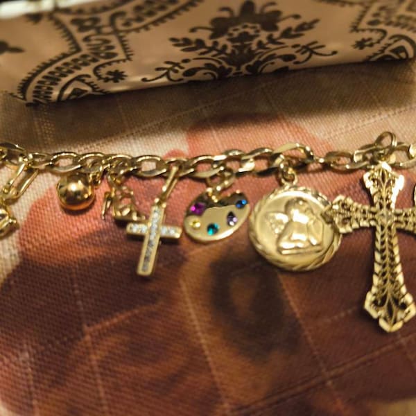 14K Solid Gold Sparkle Dainty Star Stud Earrings, - Etsy