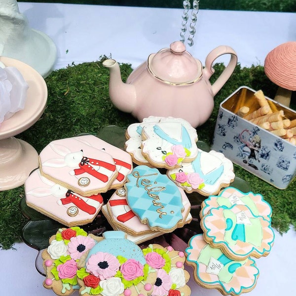 Alice Theme Cookies - Etsy