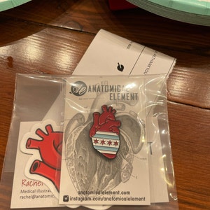 BREATHE Anatomical Lungs Enamel Lapel Pin | Etsy