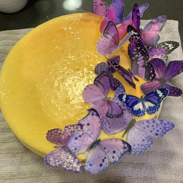 Sugarbutterflies© Edible Wafer Cake Toppers by Sugarbutterflies