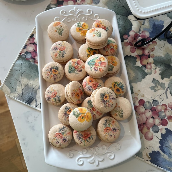 Heart Shaped Macarons French Macarons - Heart Box - Valentine's Day - Gift Box - French Cookies ...