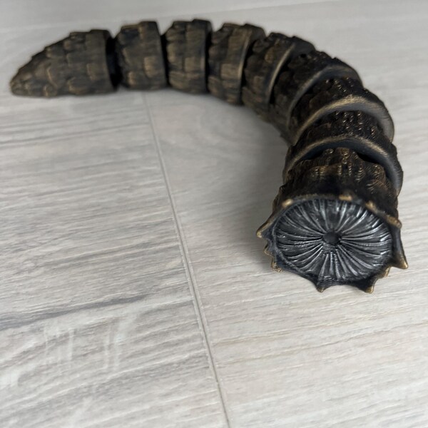 Shimmer Dienosaur Stegosaur Dice Holder | Dungeons and Dragons Dice ...