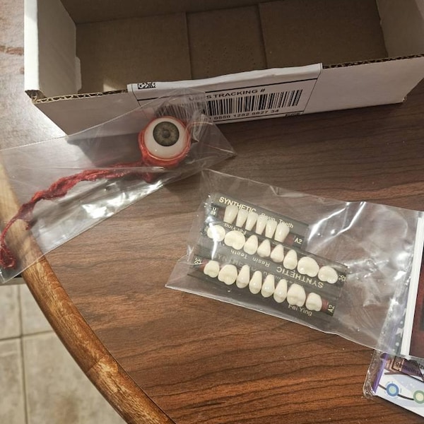 HALLOWEEN PROP - Full Set of Dental Quality Human Resin Teeth for Prop ...