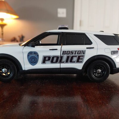RCMP Grc Canada Police Car 2015 Ford Interceptor Utility Diecast 1:24 ...