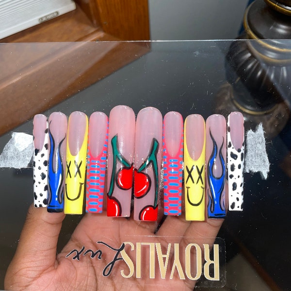 Kaws Press on Nails Milky White Nails XL XXL XXXL Trendy Nails Black ...