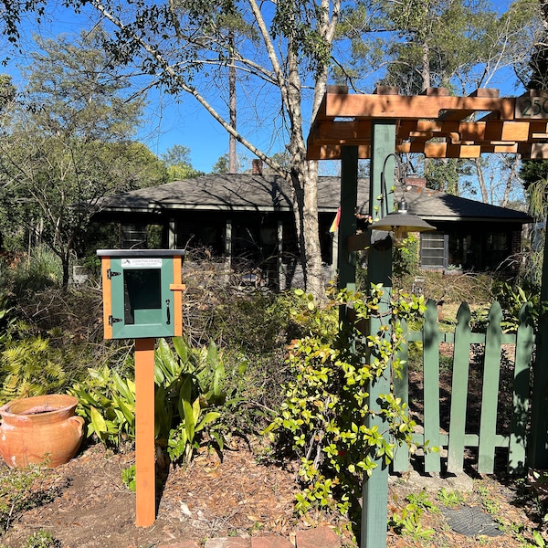 LITTLE FREE LIBRARY® Post and Topper Kit, Amish Crafted, Support the ...