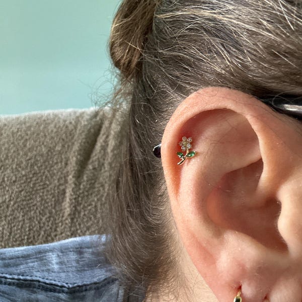 14K Solid Gold Threadless Dangle Hidden Helix Earrings/cartilage ...