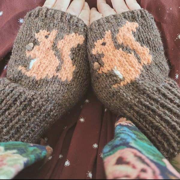 Handknitted Reindeer/fawn Fingerless Mittens/gloves - Brown - Etsy