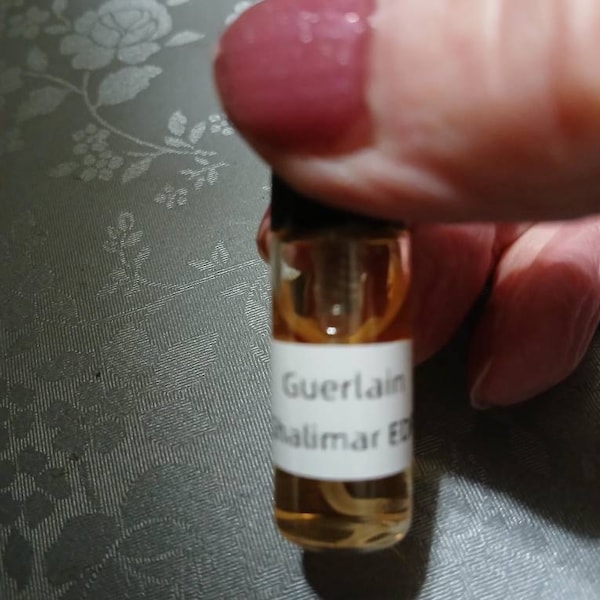 Antique - Niche Emarati by Lattafa - 2ml-3ml-5ml - Sample Atomizer ...