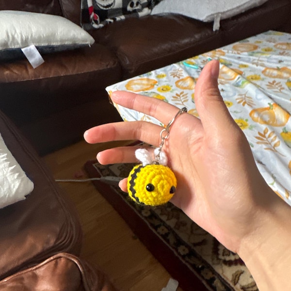 Crochet Mini Bee Keychain - Yellow/blue/pink / Crochet Keychain / Bee ...