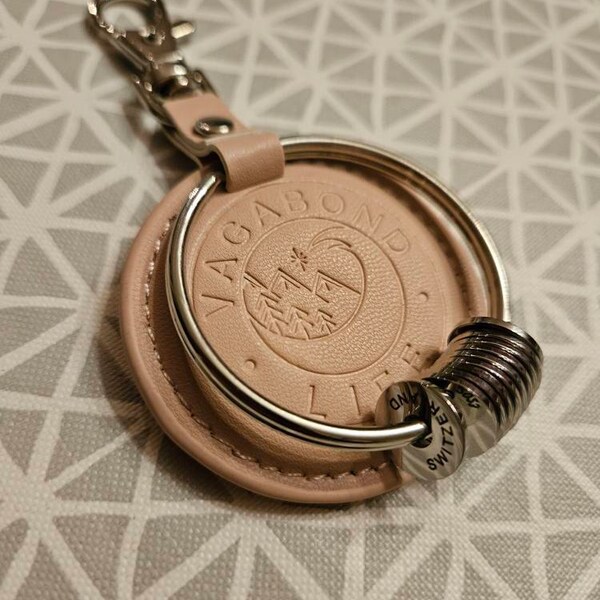 Traveler Keyring - Pink, Country Visited Clip, Travel Keychain for ...