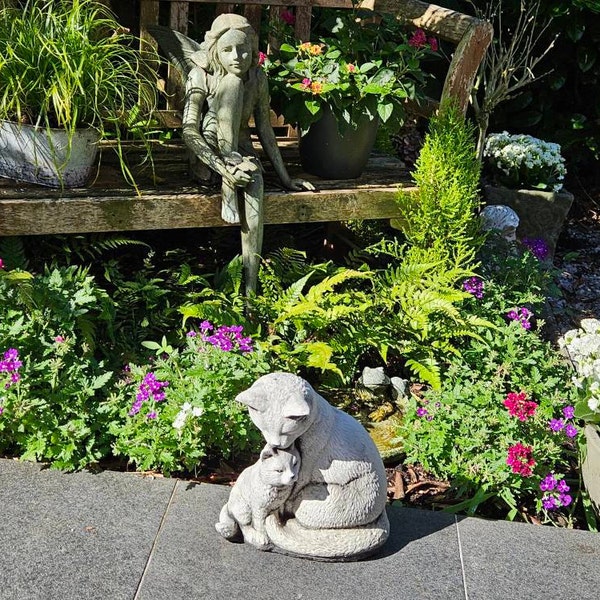 Scary Gargoyle Figurine Concrete Fantasy Statue Gargoyle Monster Garden ...