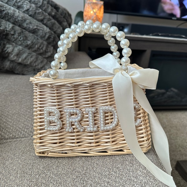 Personalized Bride Straw Bag With Pearl Handle: Honeymoon Tote - Etsy