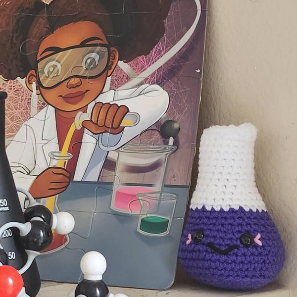Crochet Erlenmeyer Flask, Amigurumi Chemistry Flask, Crochet Lab ...