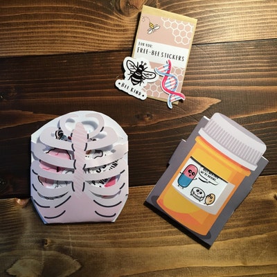 Pharmacy Pun Stickers Science, Medicine, Biochem, Nursing Water Bottles ...