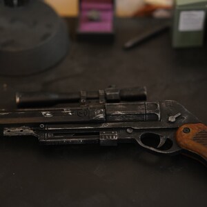 3d Printable Helmet Inspired by the Beebox Bounty Hunter Art - Etsy