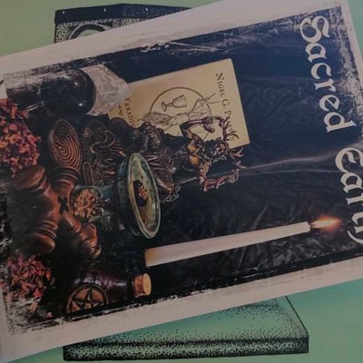 The Witch Compass: Working With the Winds in Traditional Witchcraft. by ...