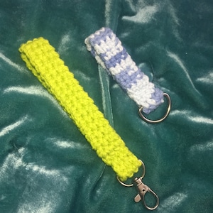 Crochet Wrist Strap Keychain Pattern - Etsy