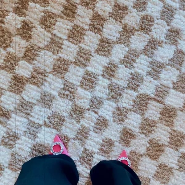 Large Beige and White Checkered Rug, Moroccan Berber Checkered Rug ...