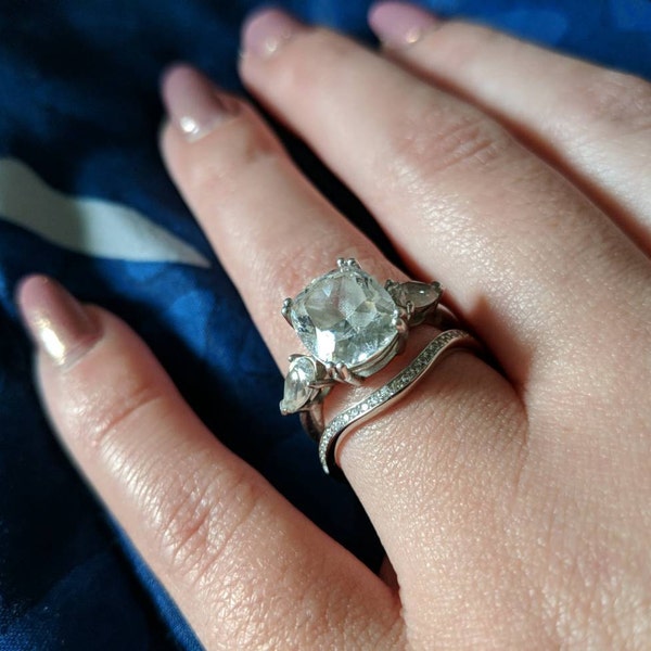 Minimalist Curve Wedding Ring - Delicate Curve Band - Micro Pave Band ...