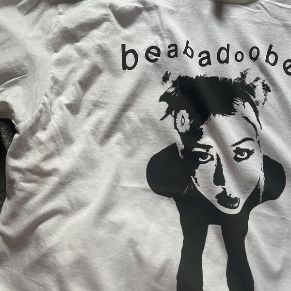 Beabadoobee Exclusive T-shirt - Unisex Music Artist Merch - Indie Music ...