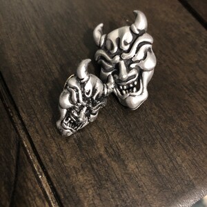 Fan Designed the Expanse Amos Oni Cosplay Pin - Etsy