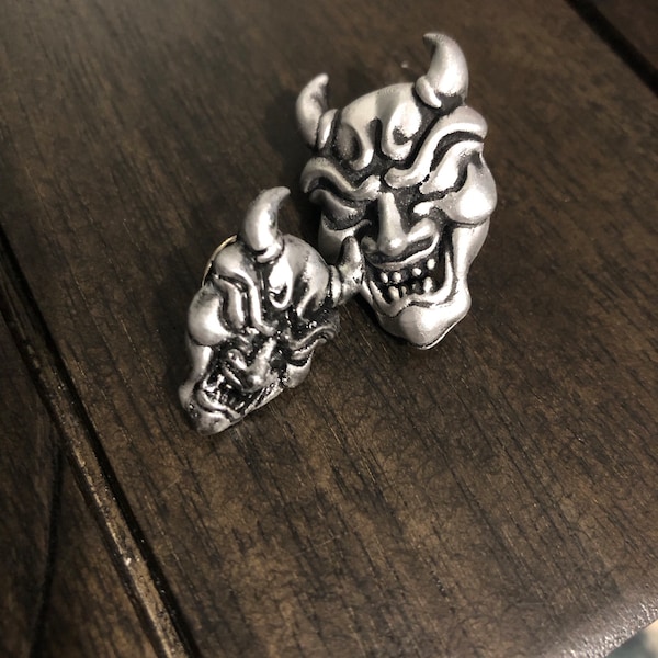Fan Designed the Expanse Amos Oni Cosplay Pin - Etsy