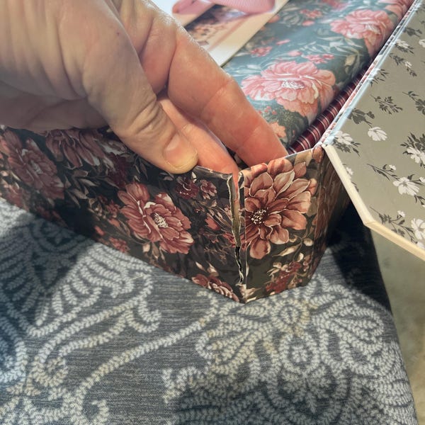 Isacord Thread HOT PINK 2508 for Embroidery, Quilting, Decorative ...