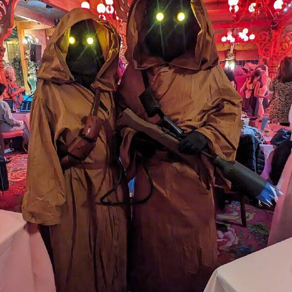 Jawa Eyes - Hook on | (1 Pair, 2 Eyes) Jawa Star Wars Inspired Costume / Cosplay Offworld Eyes ...