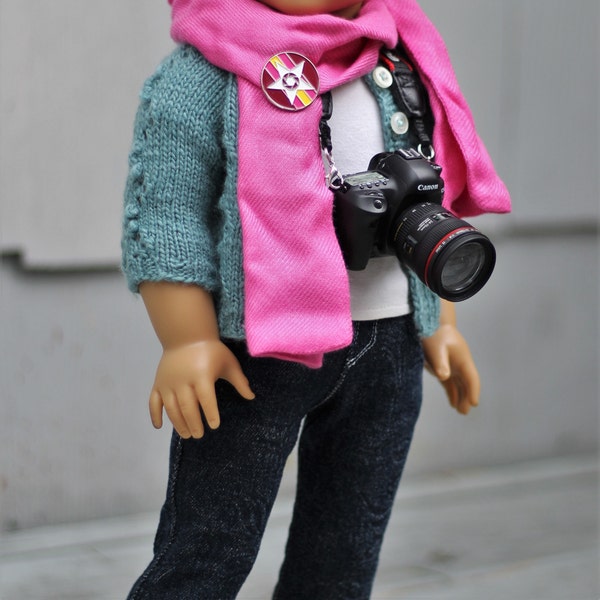 Enamel Pin // Round AGIG Symbol - Etsy