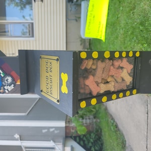 Good Dog Biscuit Box From the Family of the Founder of the Little Free ...
