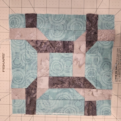 Star Center Log Cabin Quilt Block Pattern Download - Etsy