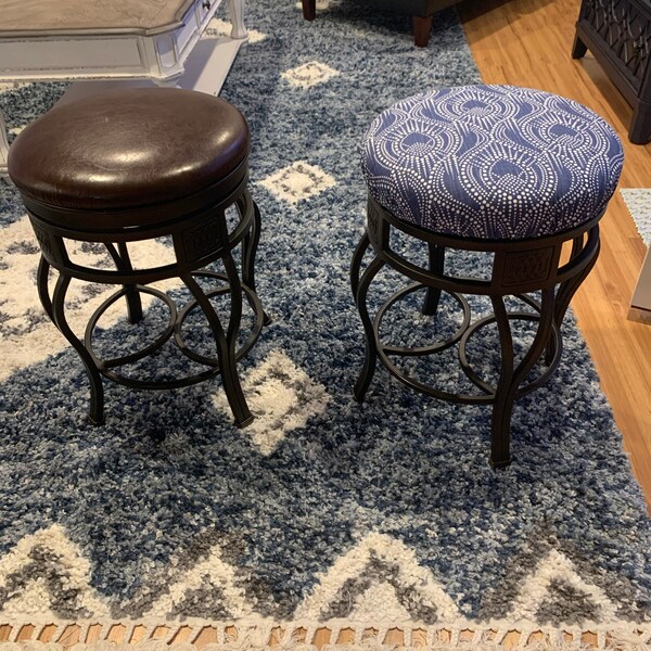 Round Barstool Cover With Cushioned Foam Elasticized, Regal Navy Slub ...