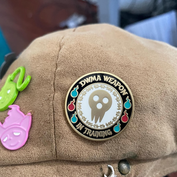 DWMA Weapon and Meister in Training Enamel Pins Soul Eater - Etsy