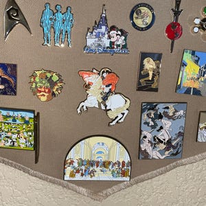 Lunch Atop a Skyscraper Enamel Pin - Etsy