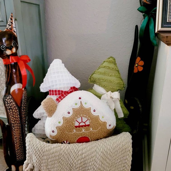 Gingerbread House Plush Sherpa Cushion Pillow, Khaki, Merry Christmas ...
