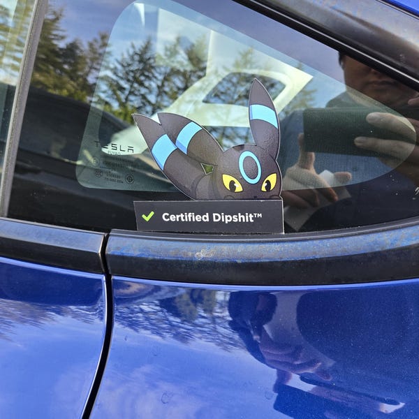 Groudon Peeker Sticker - Etsy