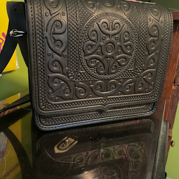 UKRAINIAN Green Olive Leather Shoulder Bag Crossbody Bag Leather ...